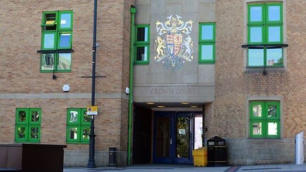 Bedford assault victim has 'Scouse accent' panic attacks - BBC News