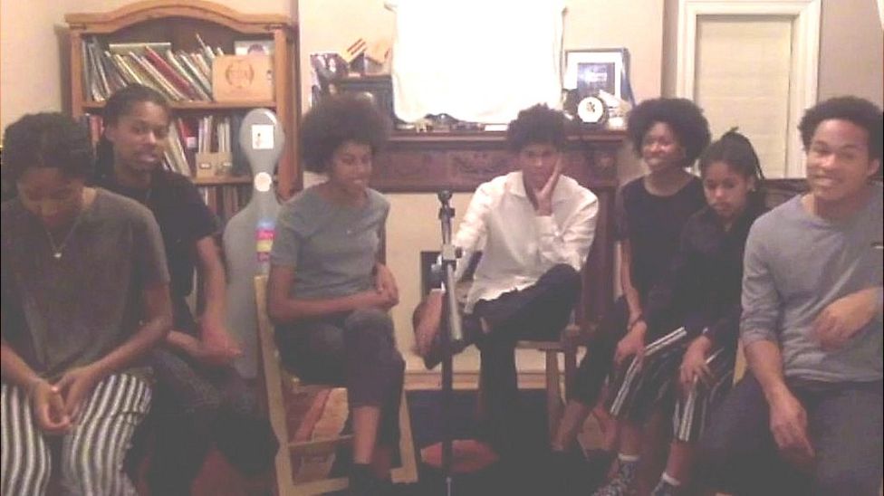 Nottingham's Kanneh-Mason talk about their family Christmas - BBC News