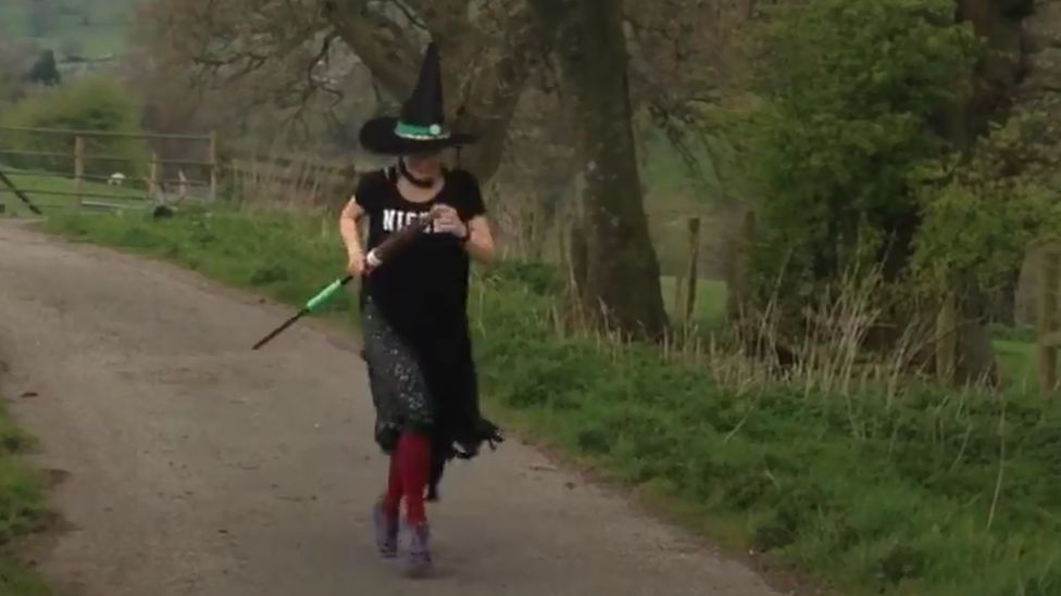 Marathon world record for 'witch' set by Pendle woman - BBC News