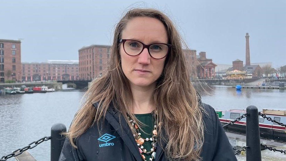 Household Support Fund closure catastrophic, warns charity - BBC News