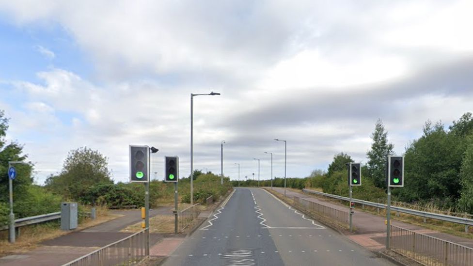 Man dies after road crossing pole hits him on the head in Northampton ...