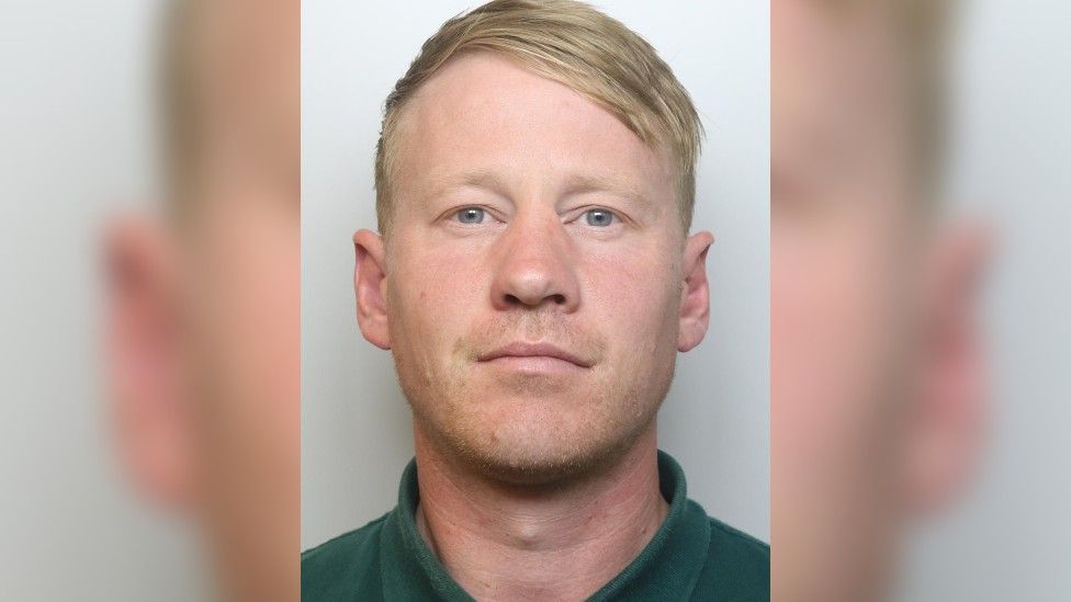 Warrington man jailed for knife rampage after crashing car - BBC News