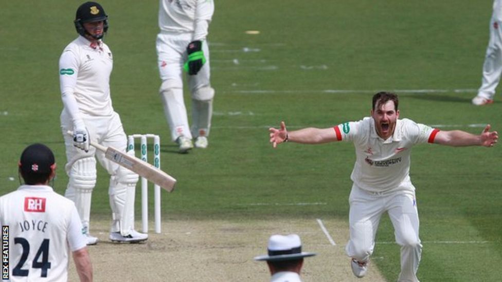 County Championship: Ben Raine helps Leicestershire dominate as Sussex ...