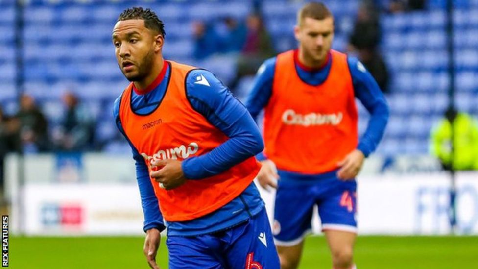 Reading: Championship club’s first-team players agree wage deferral ...