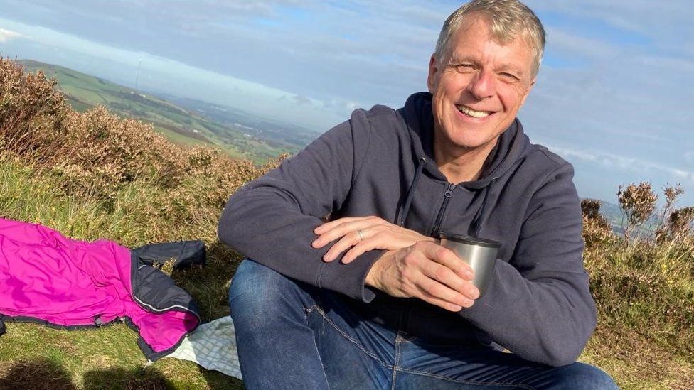 Lle i enaid gael llonydd: Dylan Jones - BBC Cymru Fyw