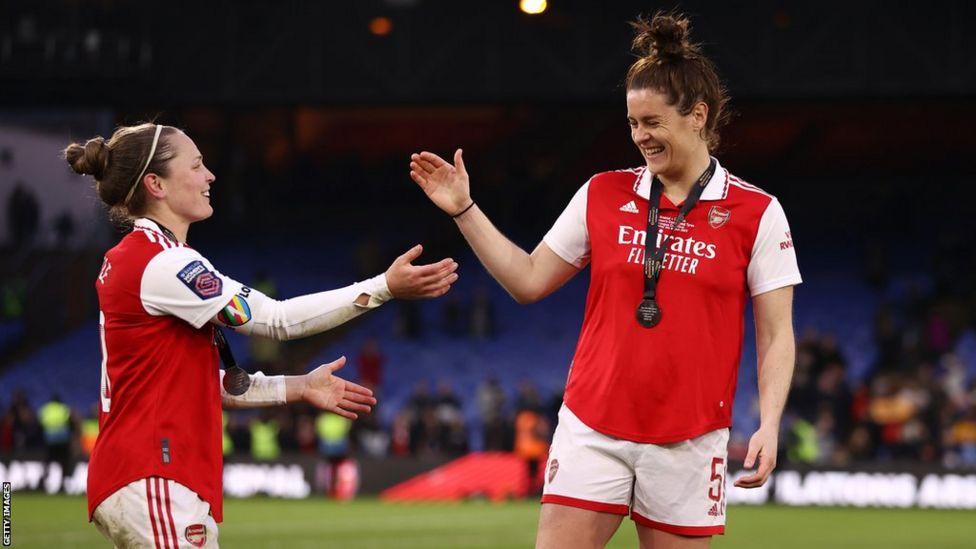 How Arsenal rolled back the years to end trophy drought with League Cup ...