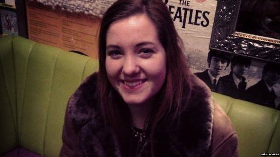 Meet the student who caught typhoid for £3,000 - BBC News
