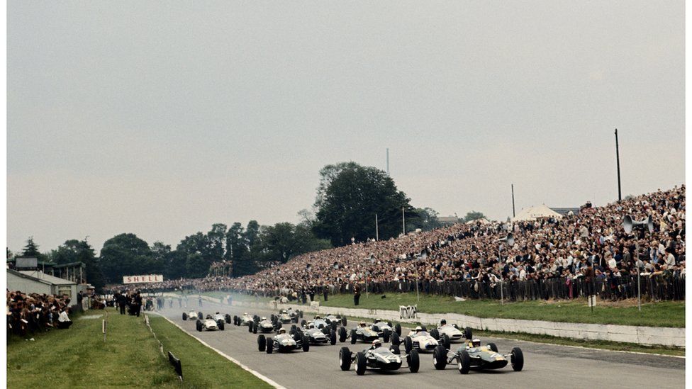 From parks to docks - 85 years of the London Grand Prix - BBC News