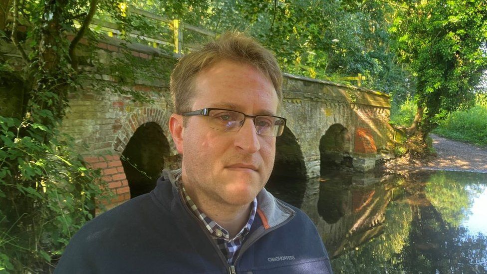 Calls for Ixworth bridge repairs to be brought forward - BBC News