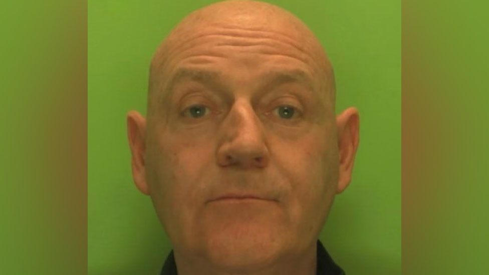 Former drugs boss back in prison after attack on couple in pub - BBC News