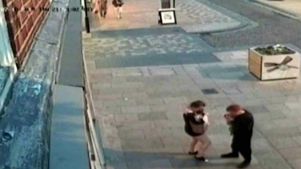 Police videos reveal grooming fantasist Eleanor Williams' deceit - BBC News