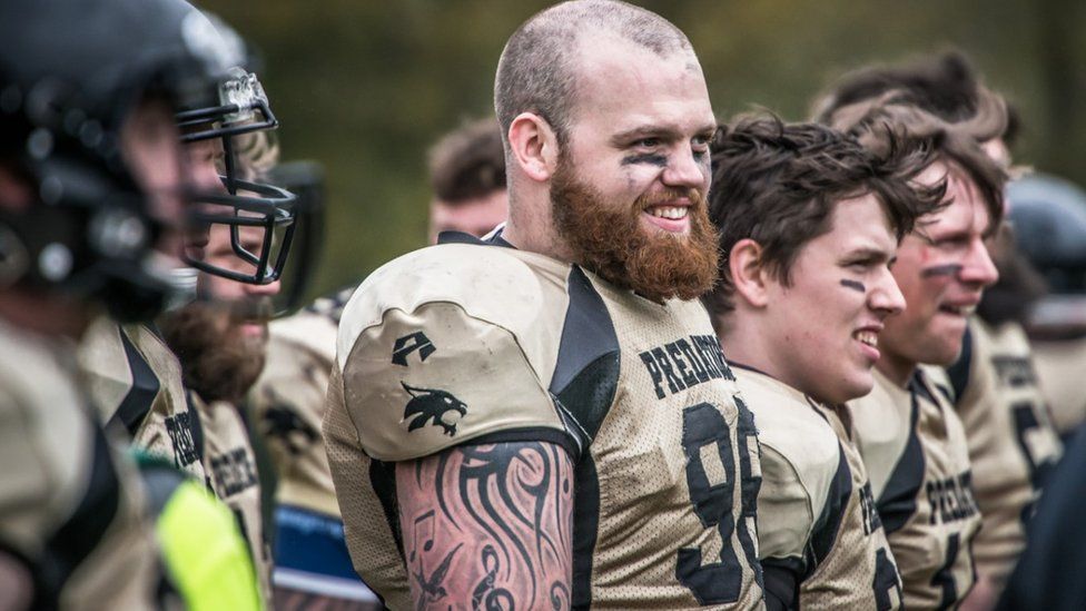 Sheffield Predators name-change bid - BBC News