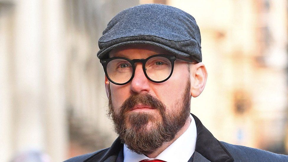 Stephen Akinyemi died after 'nickname row', inquest hears - BBC News