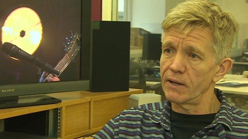 Cwmni Da founder: Welsh television industry 'must evolve' - BBC News
