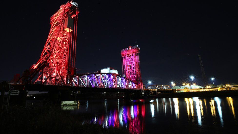 River Tees historic Newport Bridge illuminated - BBC News