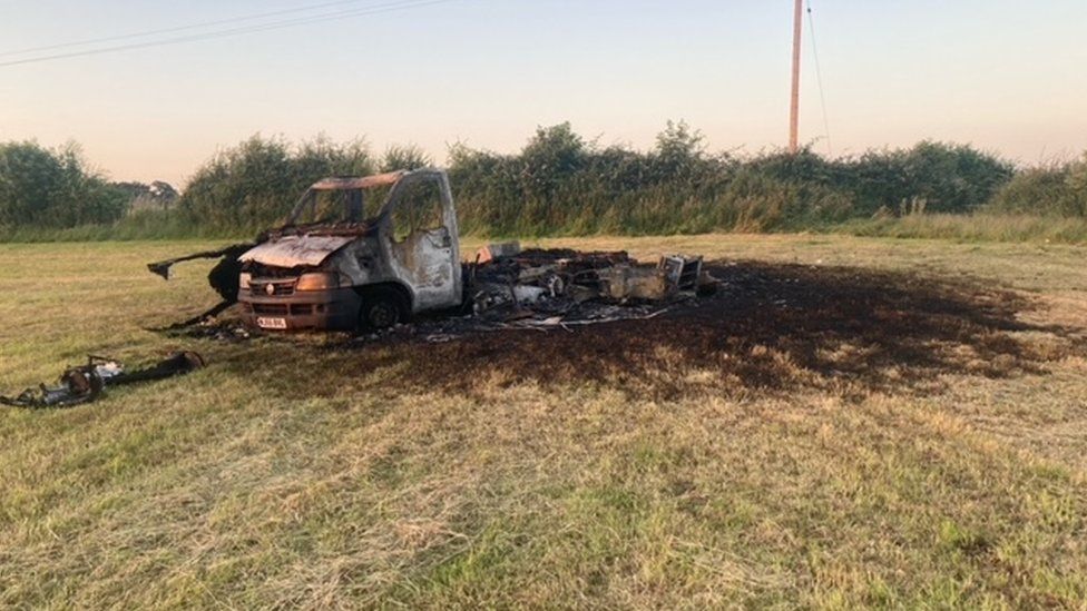 Motorhome explodes on Dursley campsite in the night - BBC News