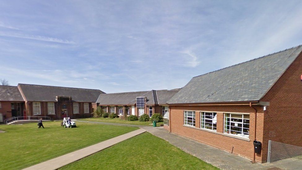 Machynlleth pupils 'could leave Powys' if school's English stream ends ...