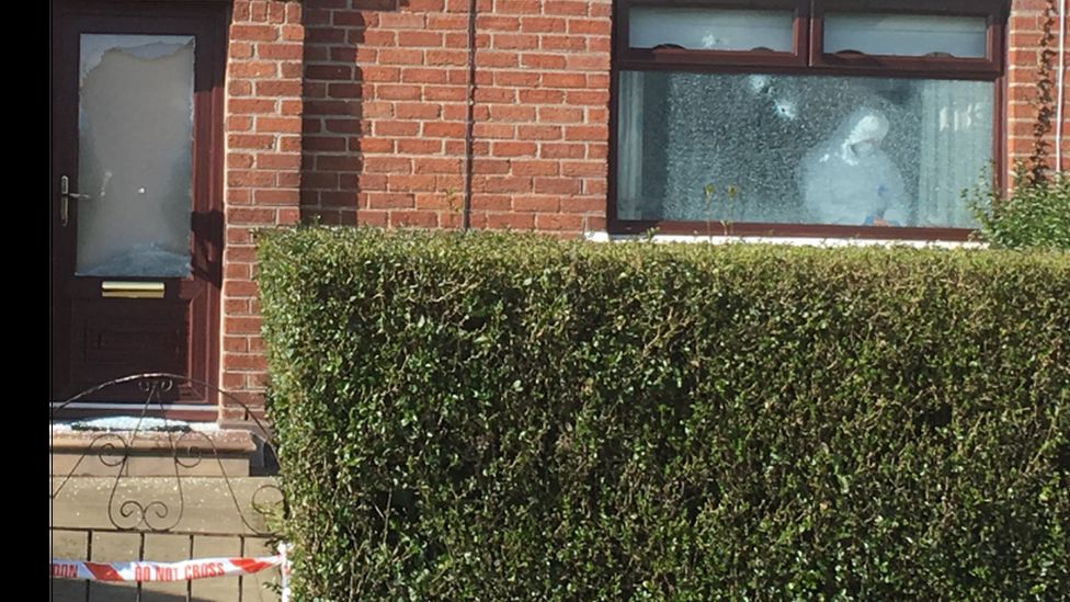 Coalisland gun attack was 'attempted murder' - BBC News