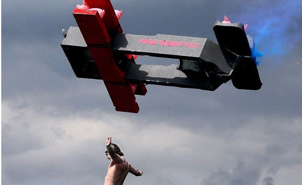 Highs and lows of the Birdman contest - BBC News