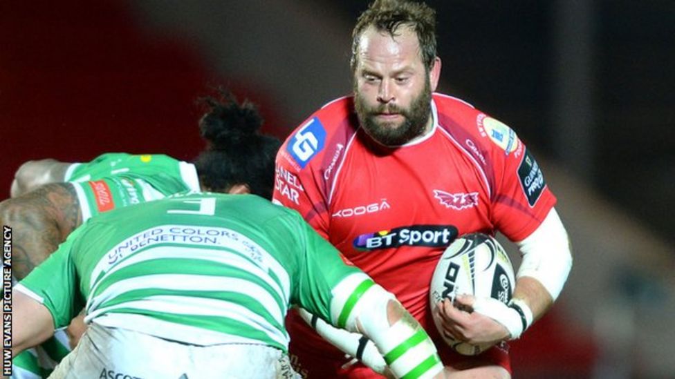 Scarlets: Props Edwards, Evans and Jones sign new deals - BBC Sport