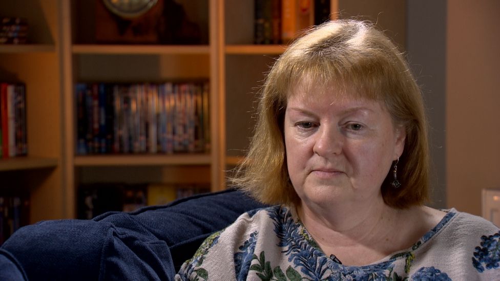 Dunblane reflects 20 years after school shooting - BBC News