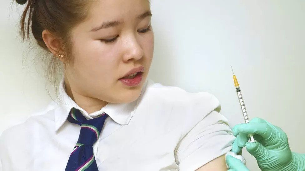 HPV vaccination rates decline among South East schoolchildren - BBC News