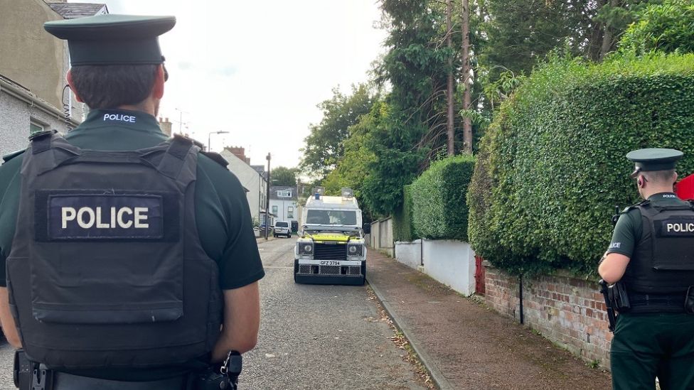 Londonderry: Police arrest man, 43, as three others remain in custody - BBC News