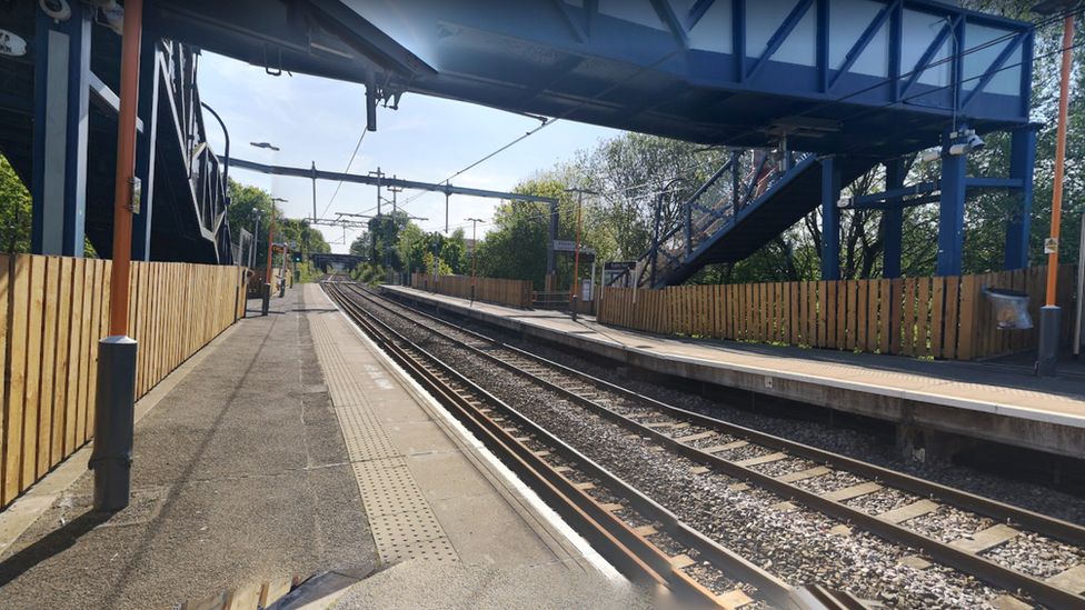 Seven teenagers held over Rugeley railway station disorder - BBC News