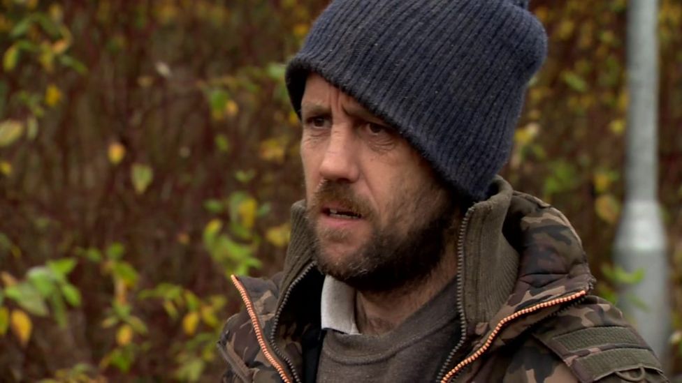 Soldier Sam Dallow jailed after paedophile hunter 'sting' - BBC News