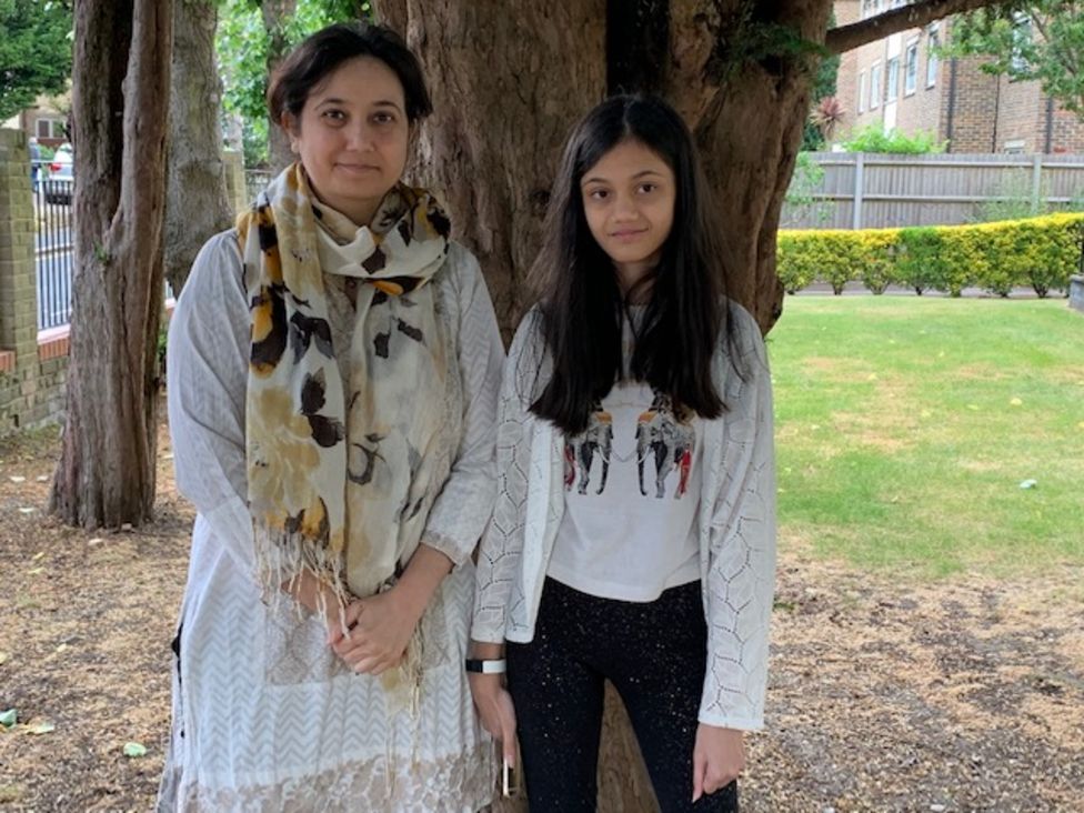 The lockdown challenges of a 12-year-old with autism - BBC News