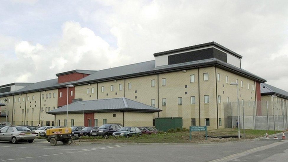 Colnbrook immigration centre death: Man admits killing - BBC News