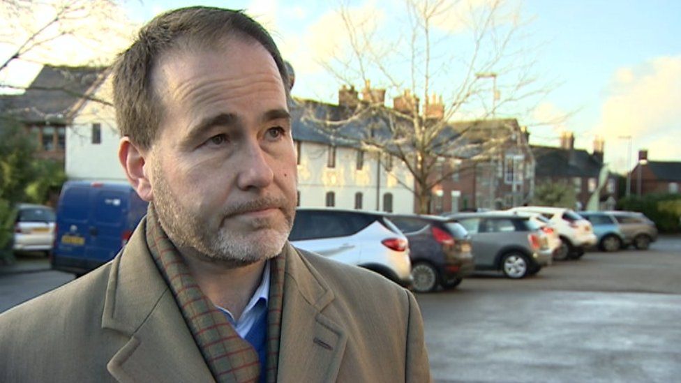 Call for inquiry into Tamworth care home provider - BBC News
