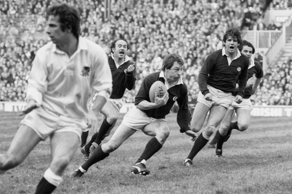 Scotland and Lions rugby star Roy Laidlaw reveals dementia battle - BBC ...