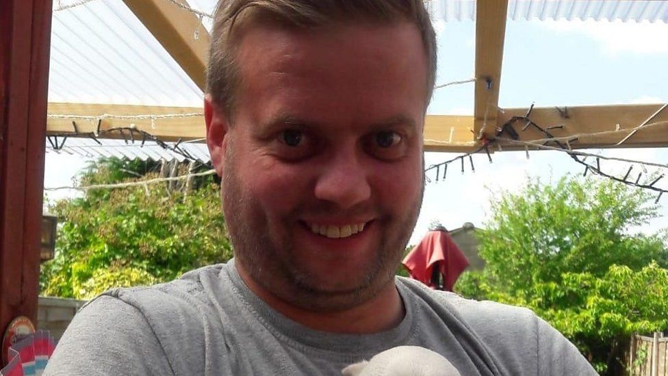 Coventry man killed in e-scooter crash 'didn't stand a chance' - BBC News