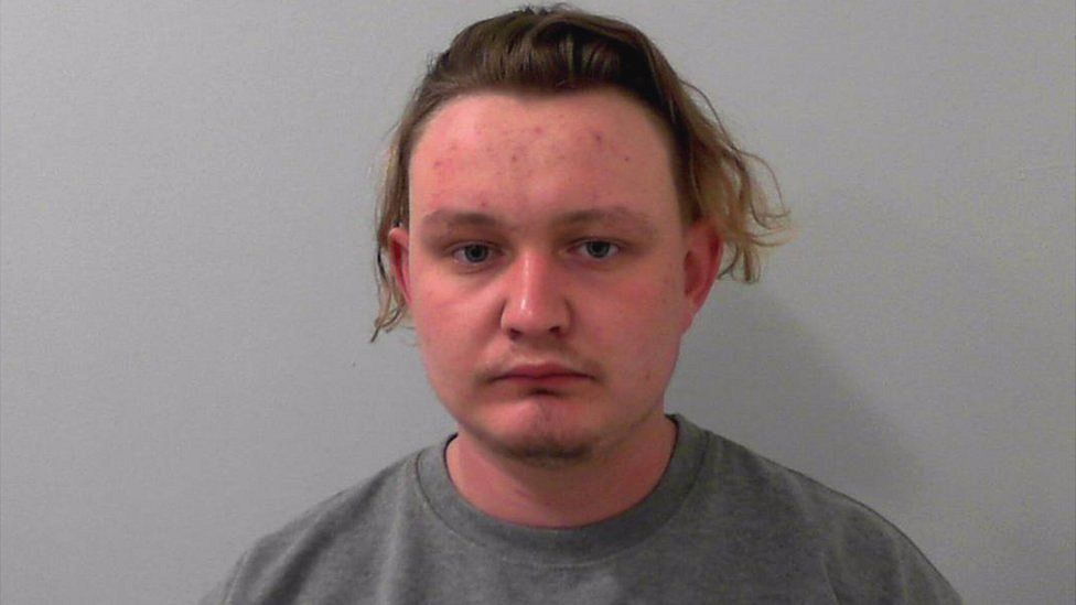 Mark Wolsey murder: Daniel Ainsley jailed for 22 years - BBC News