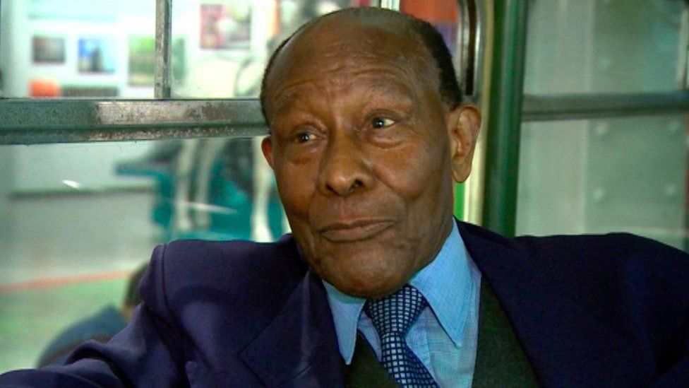 Bristol family and friends celebrate life of Roy Hackett MBE - BBC News