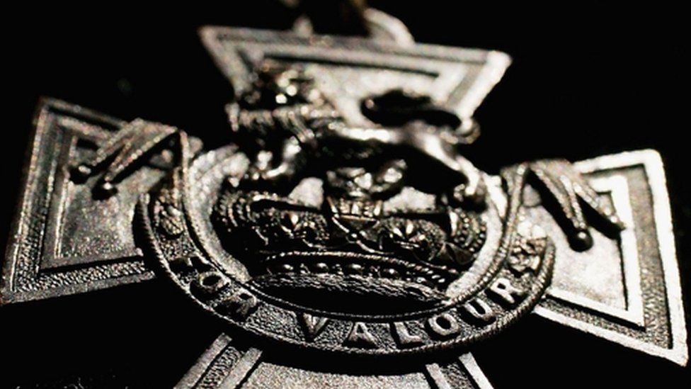 WWI hero Private Chafer's VC marked by Bradford - BBC News