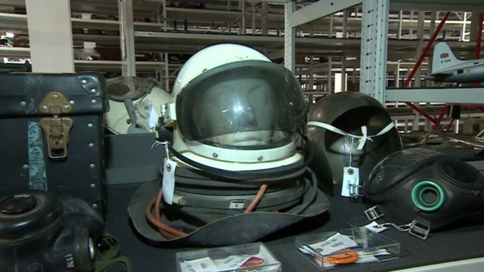 Science Museum in 'world's biggest house move' to Swindon - BBC News