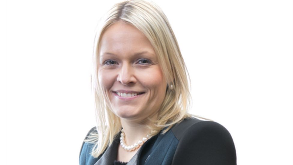 Six of the best: Women bosses in the FTSE 100 - BBC News