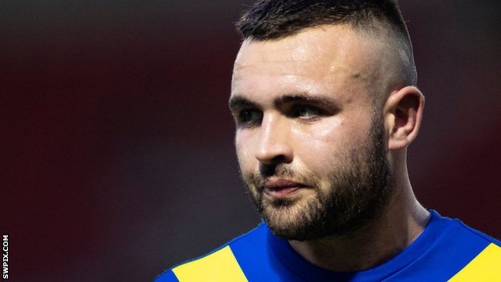 Ellis Robson: Warrington Wolves academy product signs new deal - BBC Sport