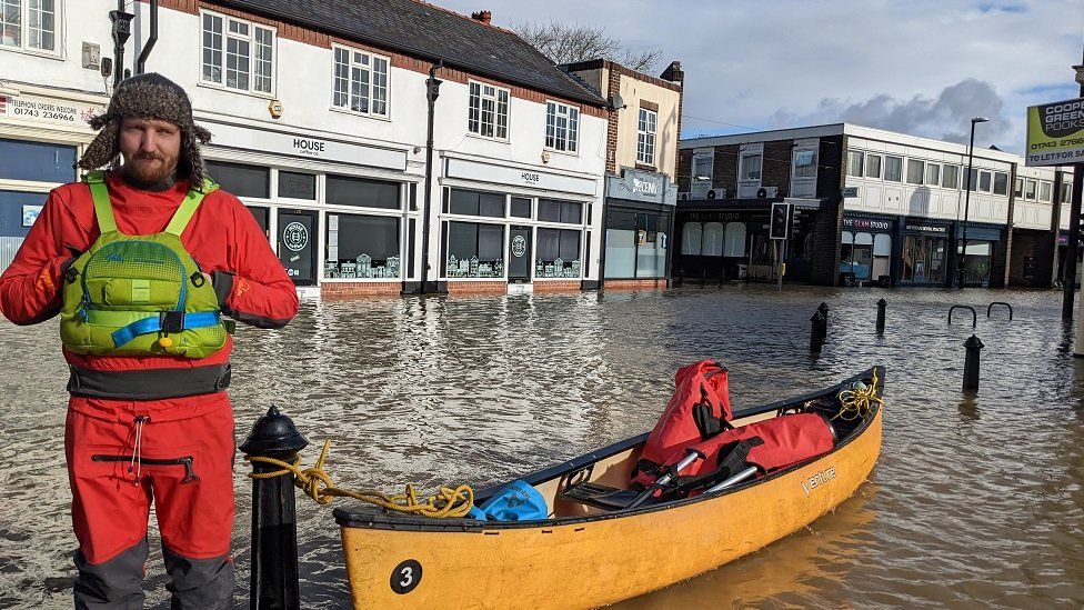 In Pictures: Flooding caused by the River Severn - BBC News