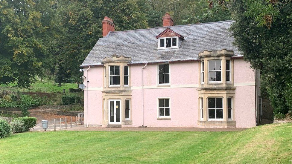 Penarth Kymin: Victorian house to be kept for community use - BBC News