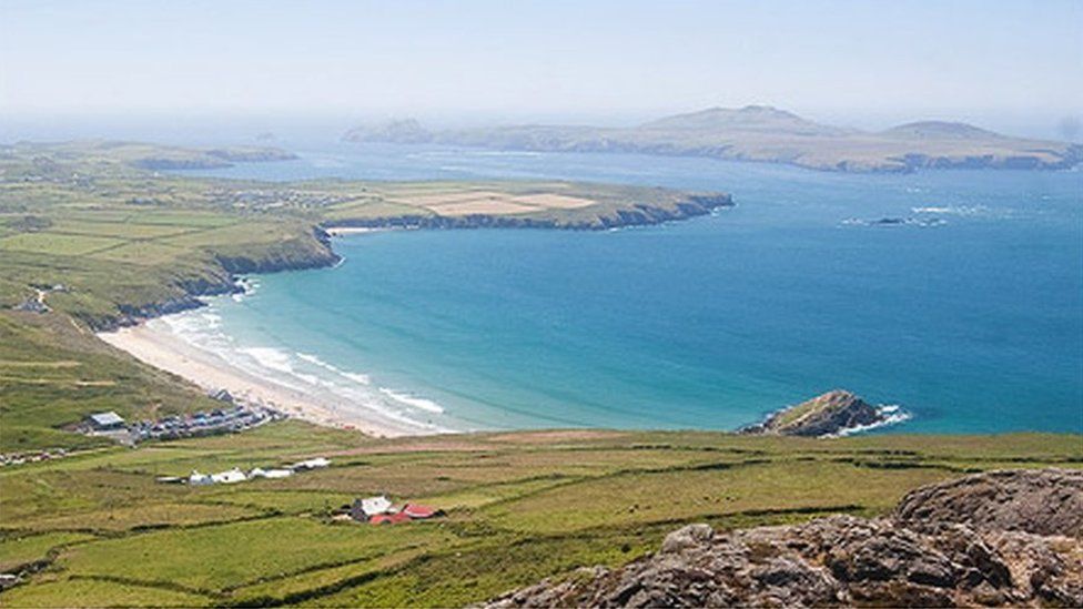 Tyddewi - dinas fach sydd â breuddwydion mawr - BBC Cymru Fyw