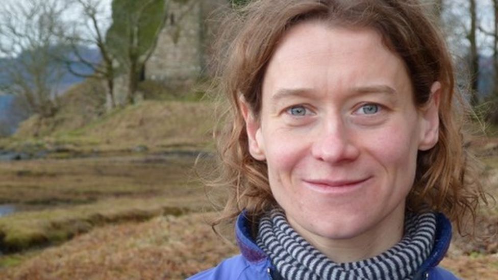 Kathryn Burge: Driver spared jail over cyclist death - BBC News