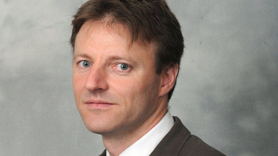 MP apologises for diabetes 'avoidable' comments - BBC News