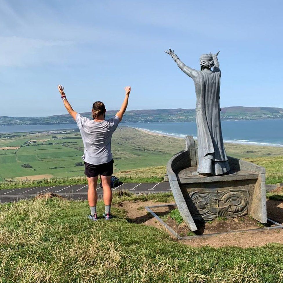 Dumfries army veteran Dan McNeil walks the UK coastline - BBC News