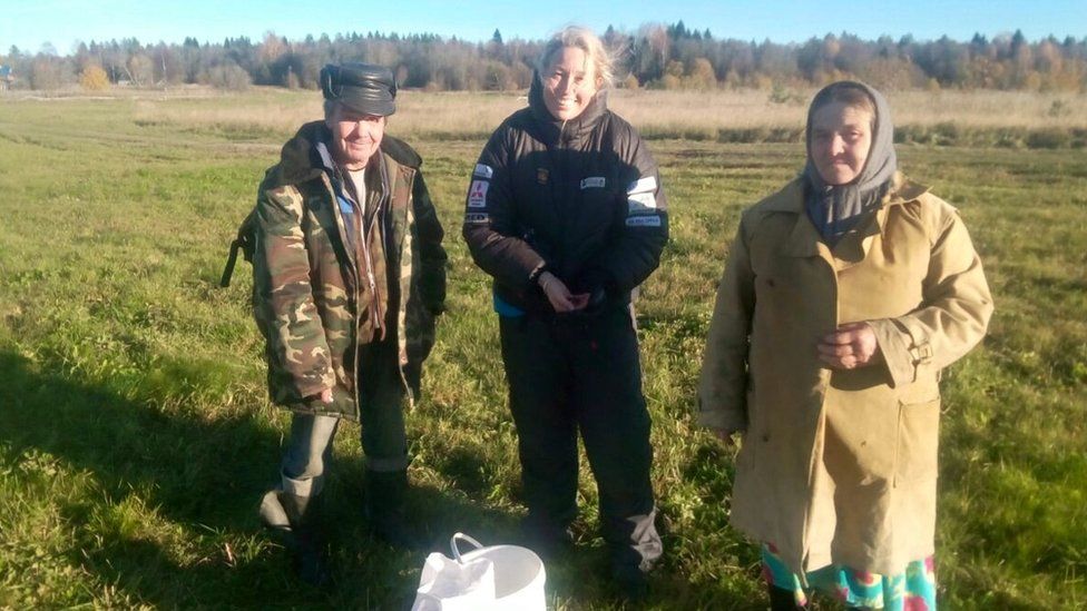 'Human swan' injured in Russia during field take-off - BBC News
