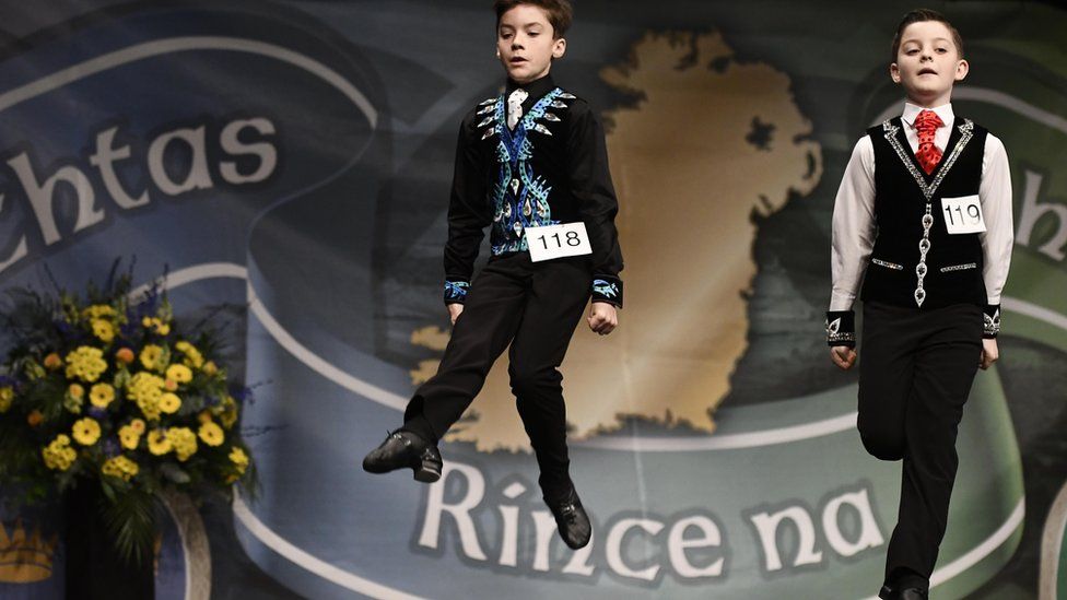 2016 All Ireland Dance Championship comes to Belfast - BBC News