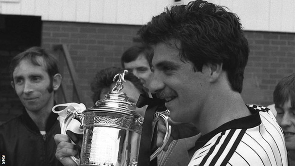 Tony Fitzpatrick: 'I tricked Alex Ferguson into playing me' before St ...