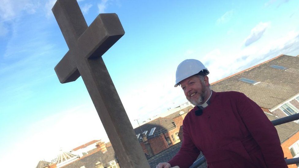 Canterbury appointment for Dean of Leicester - BBC News